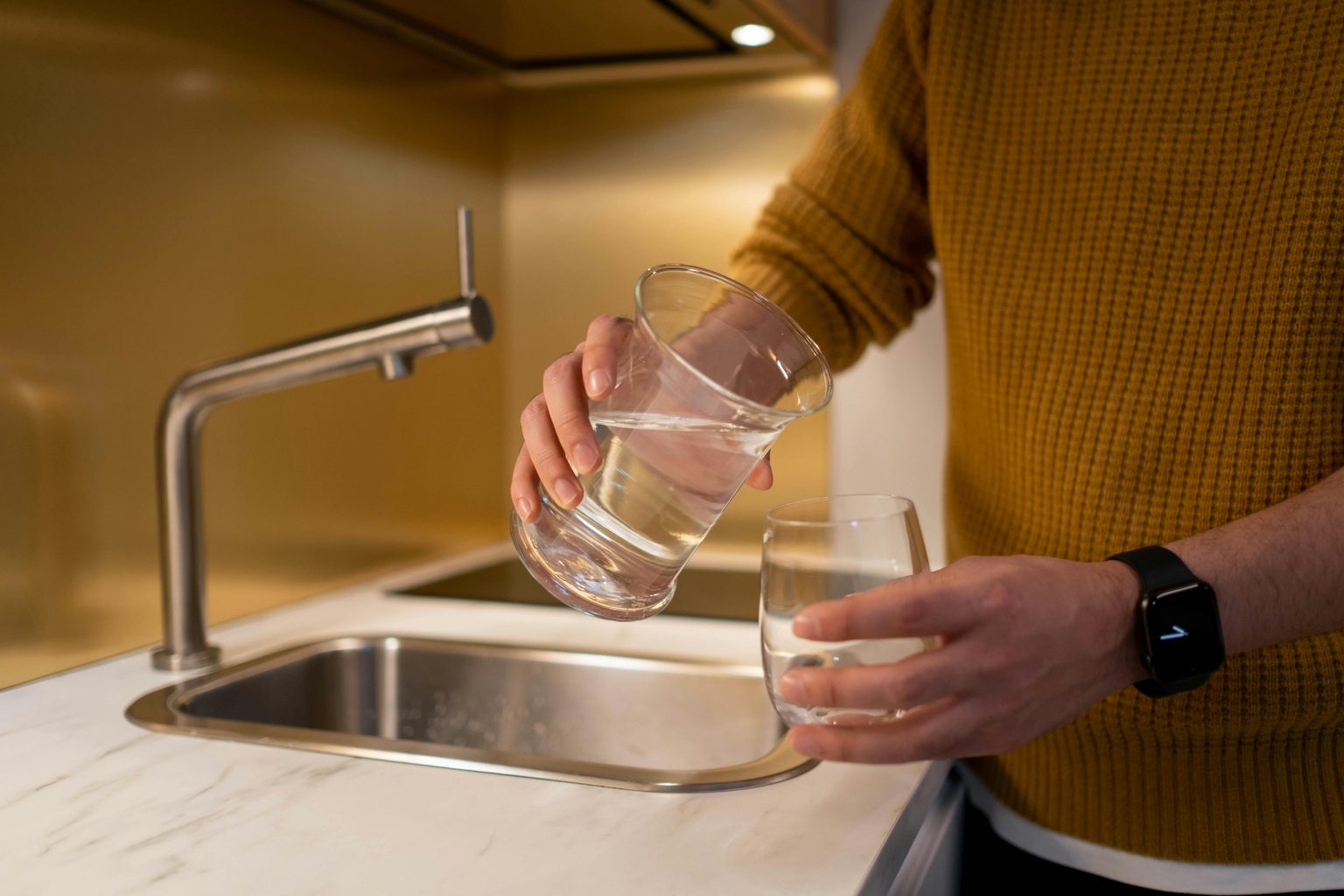 What Is the Healthiest Water to Drink? | Best Water Types